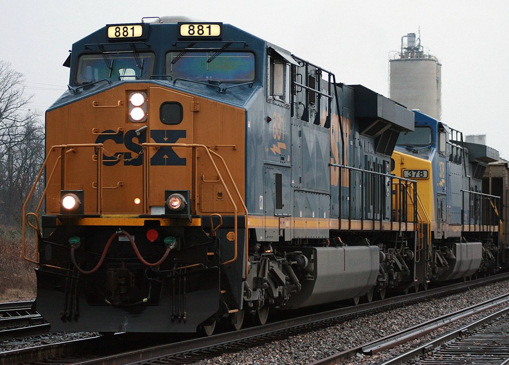 CSX 881